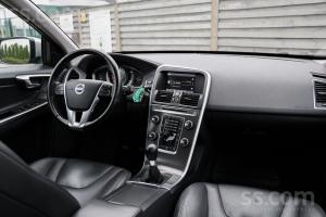 Melns Volvo XC60 2013 Jelgava, ar dzinēja tilpumu 2.00 L un nobraukumu 0 tūkst. km par 11500 €, foto 15 vietnē AUTOMOTO.COM.LV