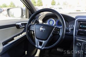 Melns Volvo XC60 2013 Rīga, ar dzinēja tilpumu 3.00 L un nobraukumu 0 tūkst. km par 11990 €, foto 13 vietnē AUTOMOTO.COM.LV