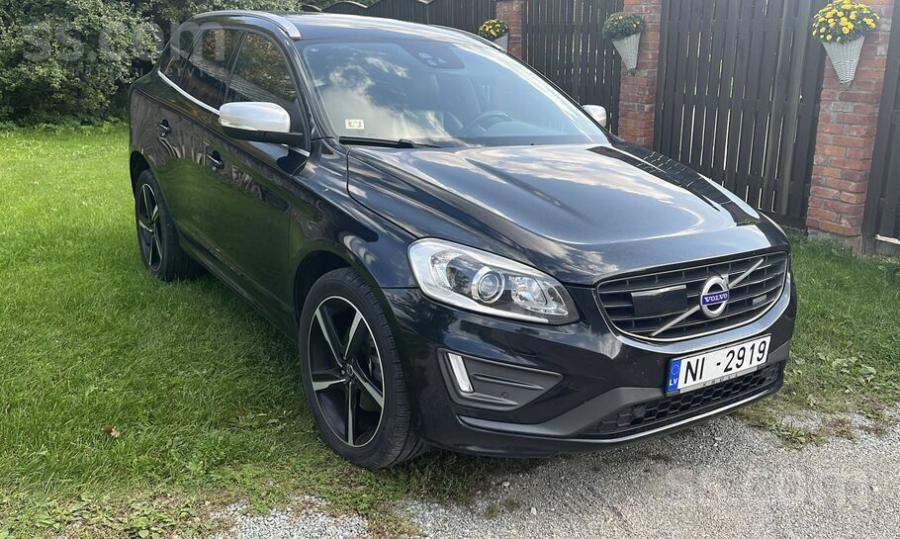 Black Volvo XC60 2013 in Bauska, with an engine capacity of 2.40 L and mileage of 266 thousand km for 11500 €, photo 1 on AUTOMOTO.COM.LV