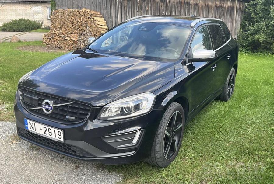 Black Volvo XC60 2013 in Bauska, with an engine capacity of 2.40 L and mileage of 266 thousand km for 11500 €, photo 2 on AUTOMOTO.COM.LV