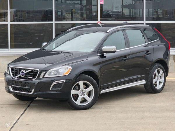 Black Volvo XC60 2013 in Vilnius, with an engine capacity of 1.98 L and mileage of 249 thousand km for 10900 €, photo 5 on AUTOMOTO.COM.LV