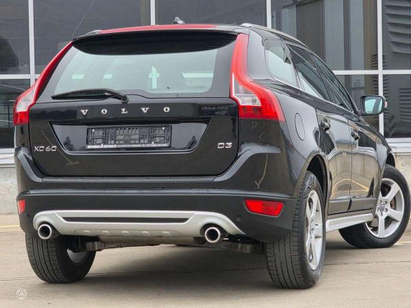 Black Volvo XC60 2013 in Vilnius, with an engine capacity of 1.98 L and mileage of 249 thousand km for 10900 €, photo 9 on AUTOMOTO.COM.LV