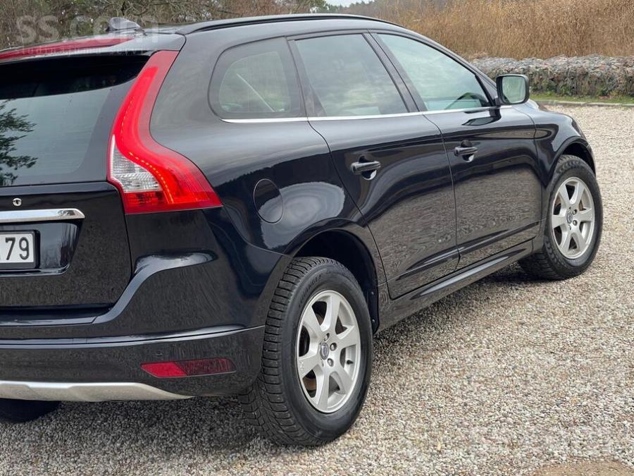 Melns Volvo XC60 2013 Jūrmala, ar dzinēja tilpumu 2.00 L un nobraukumu 279 tūkst. km par 10700 €, foto 6 vietnē AUTOMOTO.COM.LV