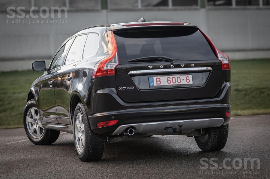 Melns Volvo XC60 2013 Tukums, ar dzinēja tilpumu 2.00 L un nobraukumu 257 tūkst. km par 10790 €, foto 7 vietnē AUTOMOTO.COM.LV