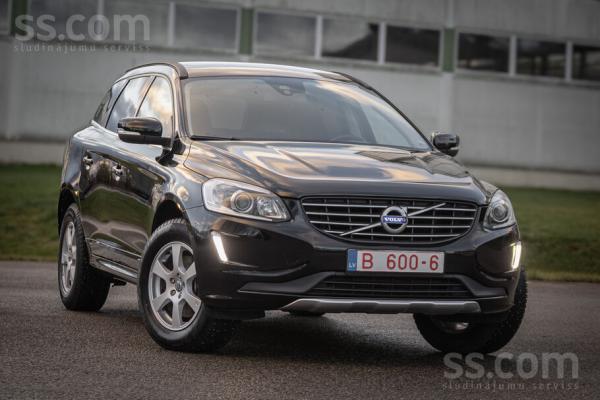 Black Volvo XC60 2013 in Tukums, with an engine capacity of 2.00 L and mileage of 257 thousand km for 10990 €, photo 4 on AUTOMOTO.COM.LV