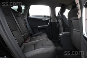 Black Volvo XC60 2013 in Tukums, with an engine capacity of 2.00 L and mileage of 257 thousand km for 10990 €, photo 17 on AUTOMOTO.COM.LV