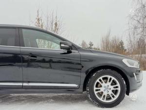 Black Volvo XC60 2013 in Siauliai, with an engine capacity of 1.98 L and mileage of 264 thousand km for 13750 €, photo 10 on AUTOMOTO.COM.LV