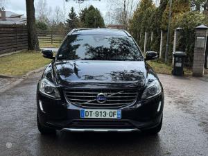 Black Volvo XC60 2013 in Vilnius, with an engine capacity of 2.40 L and mileage of 284 thousand km for 14700 €, photo 4 on AUTOMOTO.COM.LV