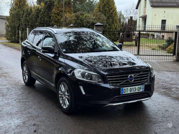 Melns Volvo XC60 2013 Viļņa, ar dzinēja tilpumu 2.40 L un nobraukumu 284 tūkst. km par 14700 €, foto 6 vietnē AUTOMOTO.COM.LV
