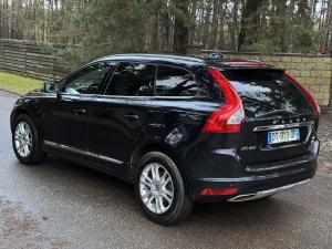 Black Volvo XC60 2013 in Vilnius, with an engine capacity of 2.40 L and mileage of 284 thousand km for 14700 €, photo 11 on AUTOMOTO.COM.LV