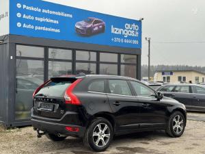 Black Volvo XC60 2013 in Vilnius, with an engine capacity of 2.40 L and mileage of 195 thousand km for 9350 €, photo 4 on AUTOMOTO.COM.LV