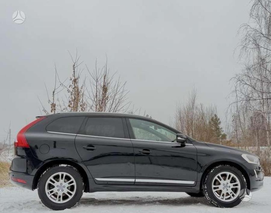 Black Volvo XC60 2013 in Siauliai, with an engine capacity of 1.98 L and mileage of 264 thousand km for 13750 €, photo 18 on AUTOMOTO.COM.LV