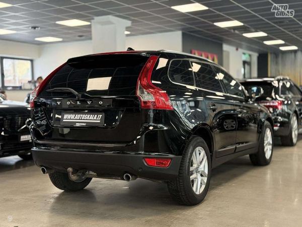 Melns Volvo XC60 2013 Klaipėda, ar dzinēja tilpumu 2.40 L un nobraukumu 238 tūkst. km par 13500 €, foto 6 vietnē AUTOMOTO.COM.LV