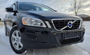 Black Volvo XC60 2013 in Siauliai, with an engine capacity of 2.40 L and mileage of 229 thousand km for 9350 €, photo 8 on AUTOMOTO.COM.LV