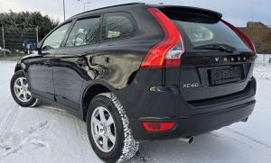 Black Volvo XC60 2013 in Siauliai, with an engine capacity of 2.40 L and mileage of 229 thousand km for 9350 €, photo 11 on AUTOMOTO.COM.LV