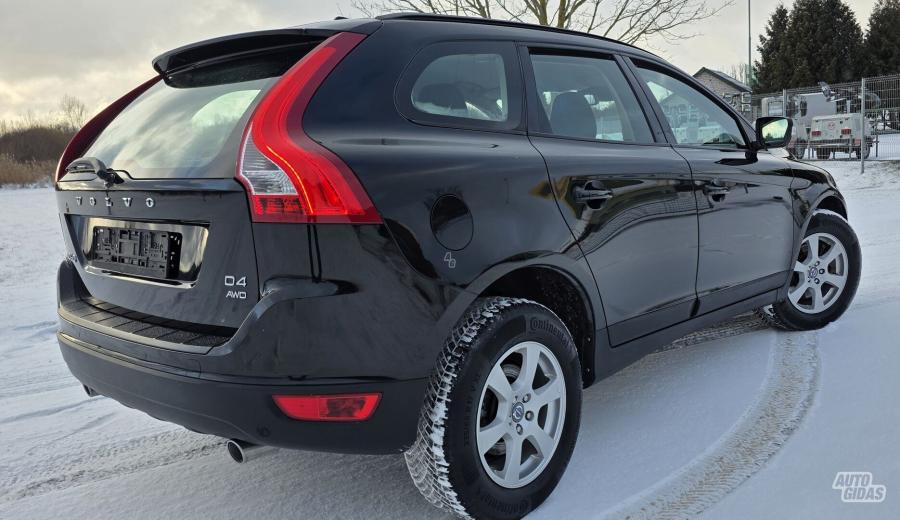 Black Volvo XC60 2013 in Siauliai, with an engine capacity of 2.40 L and mileage of 229 thousand km for 9350 €, photo 15 on AUTOMOTO.COM.LV