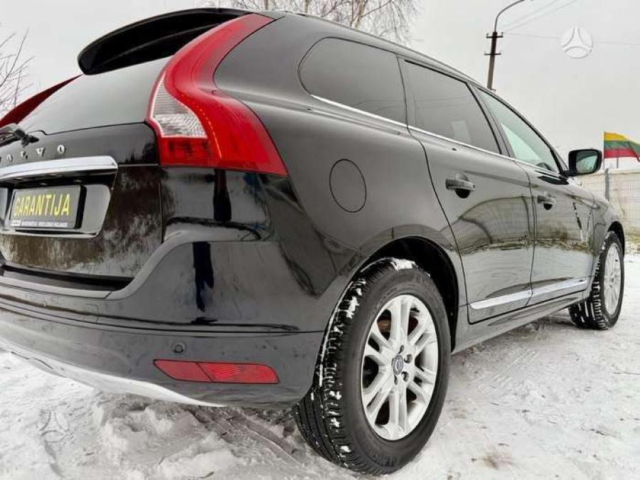 Melns Volvo XC60 2013 Šauļi, ar dzinēja tilpumu 1.98 L un nobraukumu 264 tūkst. km par 13750 €, foto 8 vietnē AUTOMOTO.COM.LV