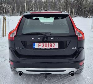 Melns Volvo XC60 2013 Utena, ar dzinēja tilpumu 1.98 L un nobraukumu 290 tūkst. km par 8250 €, foto 12 vietnē AUTOMOTO.COM.LV