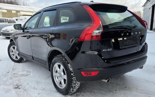 Melns Volvo XC60 2013 Šauļi, ar dzinēja tilpumu 2.40 L un nobraukumu 220 tūkst. km par 9250 €, foto 9 vietnē AUTOMOTO.COM.LV