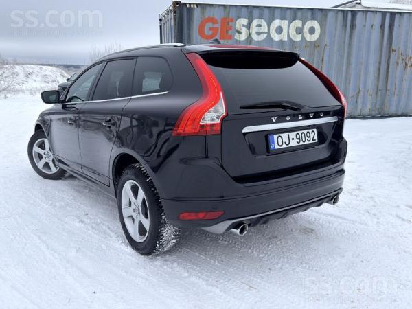 Melns Volvo XC60 2013 Rīga, ar dzinēja tilpumu 2.40 L un nobraukumu 217 tūkst. km par 14495 €, foto 2 vietnē AUTOMOTO.COM.LV