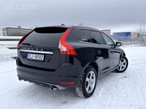 Black Volvo XC60 2013 in Riga, with an engine capacity of 2.40 L and mileage of 217 thousand km for 14495 €, photo 4 on AUTOMOTO.COM.LV