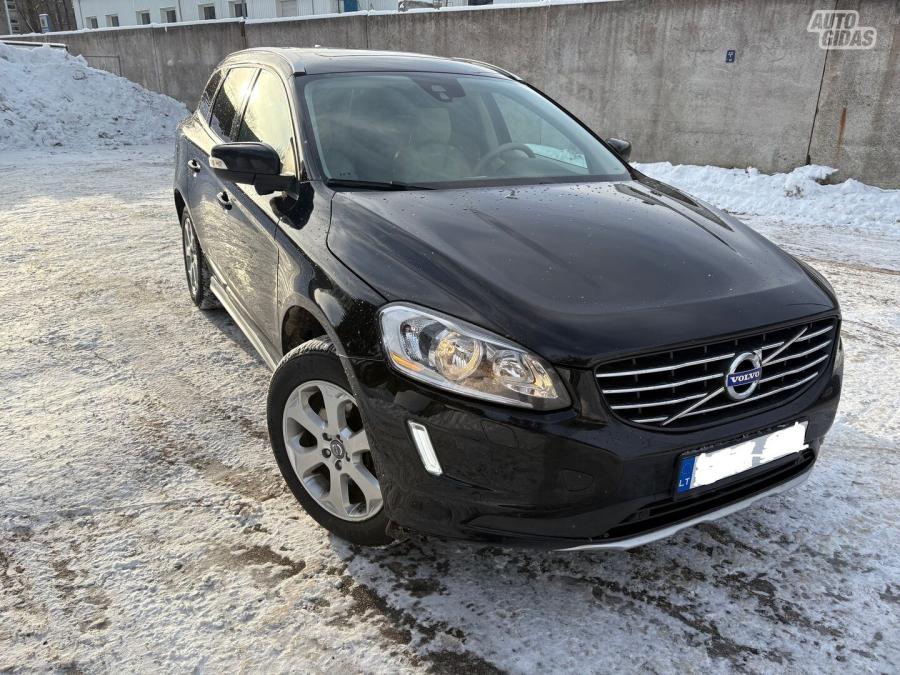 Melns Volvo XC60 2013 Klaipėda, ar dzinēja tilpumu 3.20 L un nobraukumu 388 tūkst. km par 9500 €, foto 3 vietnē AUTOMOTO.COM.LV