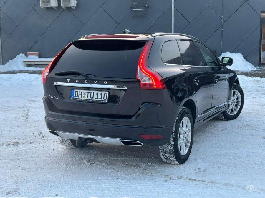 Melns Volvo XC60 2013 Jonava, ar dzinēja tilpumu 2.40 L un nobraukumu 280 tūkst. km par 13799 €, foto 8 vietnē AUTOMOTO.COM.LV
