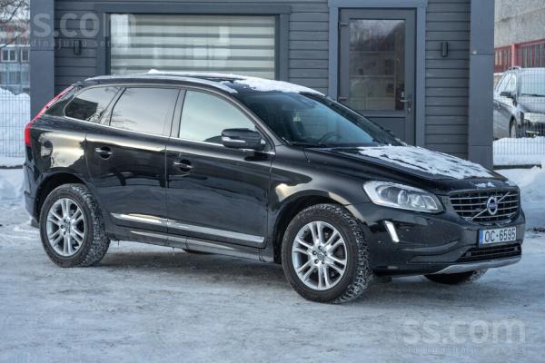 Black Volvo XC60 2013 in Liepaja, with an engine capacity of 2.00 L and mileage of 297 thousand km for 10350 €, photo 4 on AUTOMOTO.COM.LV