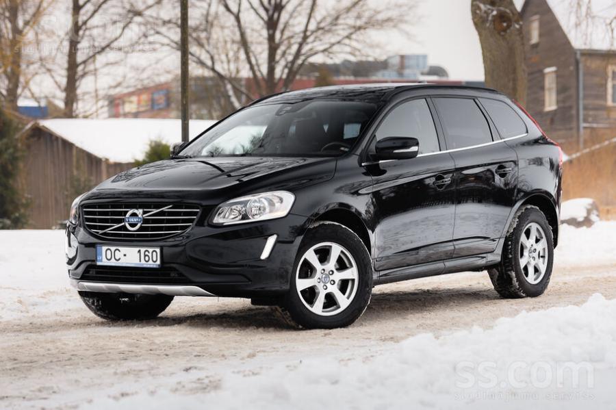 Black Volvo XC60 2013 in Jelgava, with an engine capacity of 2.00 L and mileage of 296 thousand km for 10590 €, photo 3 on AUTOMOTO.COM.LV