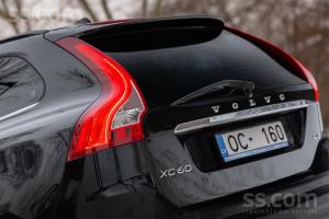 Black Volvo XC60 2013 in Jelgava, with an engine capacity of 2.00 L and mileage of 296 thousand km for 10590 €, photo 7 on AUTOMOTO.COM.LV