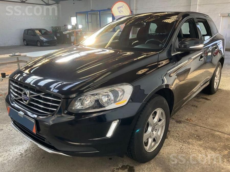 Black Volvo XC60 2013 in Jelgava, with an engine capacity of 2.00 L and mileage of 296 thousand km for 10590 €, photo 27 on AUTOMOTO.COM.LV