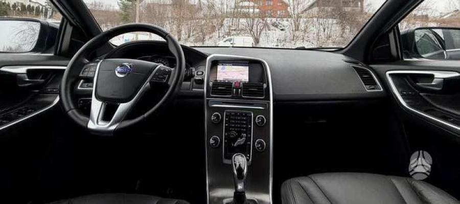 Black Volvo XC60 2013 in Siauliai, with an engine capacity of 1.98 L and mileage of 264 thousand km for 13750 €, photo 20 on AUTOMOTO.COM.LV