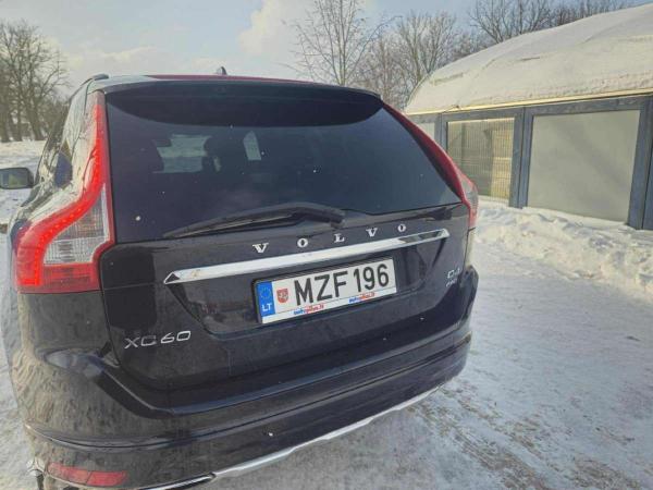 Melns Volvo XC60 2013 Mažeikiai, ar dzinēja tilpumu 2.40 L un nobraukumu 388 tūkst. km par 11500 €, foto 7 vietnē AUTOMOTO.COM.LV
