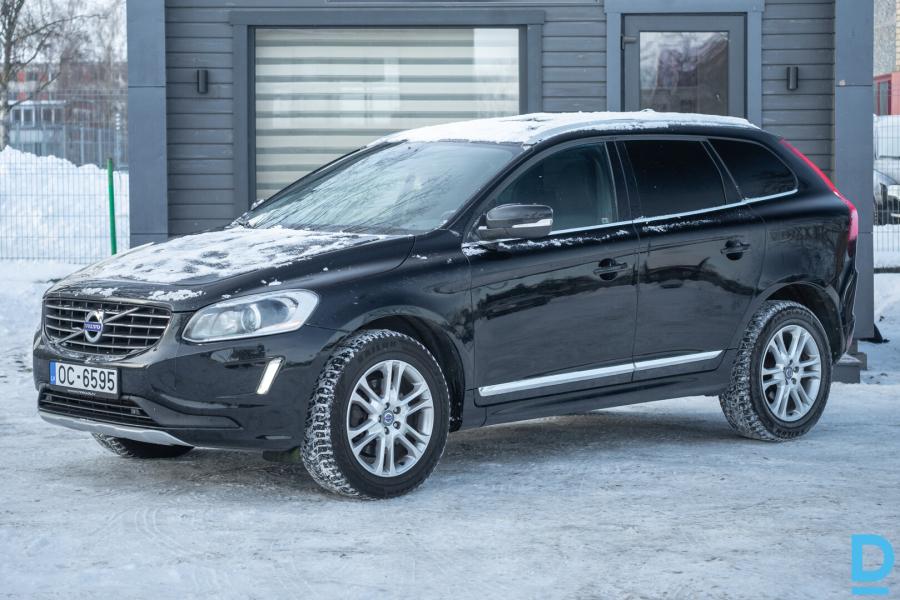 Black Volvo XC60 2013 in Liepaja, with an engine capacity of 2.00 L and mileage of 297 thousand km for 10350 €, photo 1 on AUTOMOTO.COM.LV