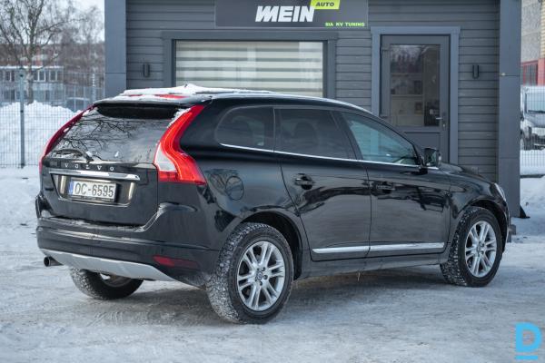 Black Volvo XC60 2013 in Liepaja, with an engine capacity of 2.00 L and mileage of 297 thousand km for 10350 €, photo 3 on AUTOMOTO.COM.LV