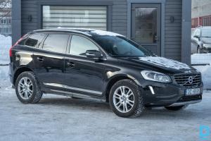 Black Volvo XC60 2013 in Liepaja, with an engine capacity of 2.00 L and mileage of 297 thousand km for 10350 €, photo 4 on AUTOMOTO.COM.LV