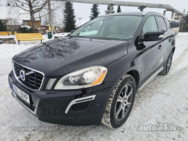 Black Volvo XC60 2013 in Paide, with an engine capacity of 2.40 L and mileage of 229 thousand km for 12700 €, photo 1 on AUTOMOTO.COM.LV