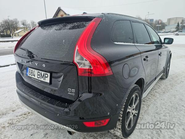 Melns Volvo XC60 2013 Paide, ar dzinēja tilpumu 2.40 L un nobraukumu 229 tūkst. km par 12700 €, foto 4 vietnē AUTOMOTO.COM.LV