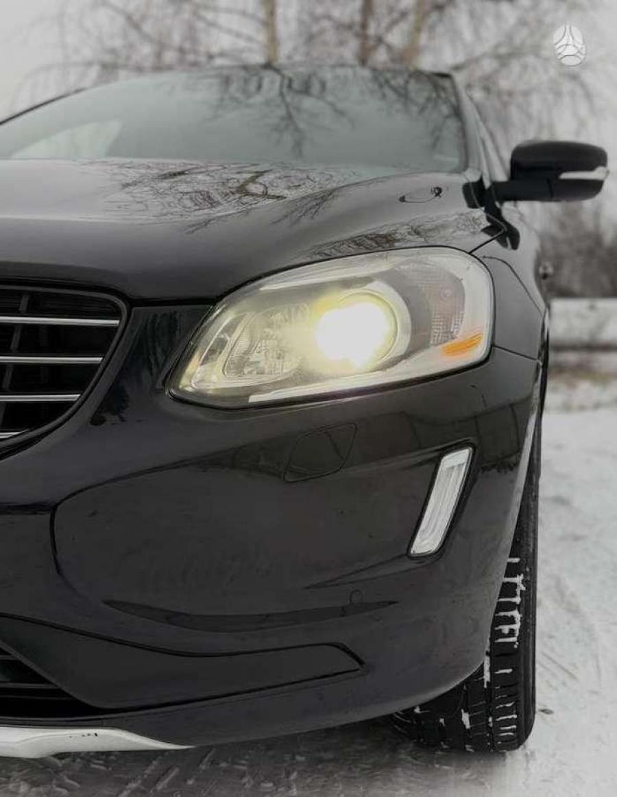 Black Volvo XC60 2013 in Siauliai, with an engine capacity of 1.98 L and mileage of 264 thousand km for 13750 €, photo 15 on AUTOMOTO.COM.LV