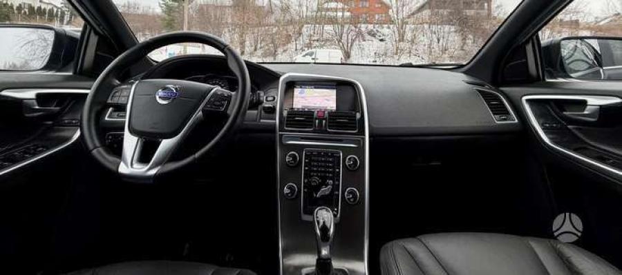 Black Volvo XC60 2013 in Siauliai, with an engine capacity of 1.98 L and mileage of 264 thousand km for 13750 €, photo 20 on AUTOMOTO.COM.LV