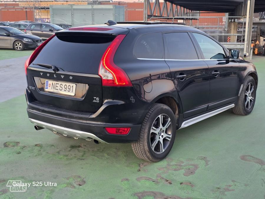 Black Volvo XC60 2013 in Vilnius, with an engine capacity of 3.00 L and mileage of 265 thousand km for 9500 €, photo 14 on AUTOMOTO.COM.LV