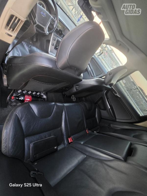 Melns Volvo XC60 2013 Viļņa, ar dzinēja tilpumu 3.00 L un nobraukumu 265 tūkst. km par 9500 €, foto 11 vietnē AUTOMOTO.COM.LV