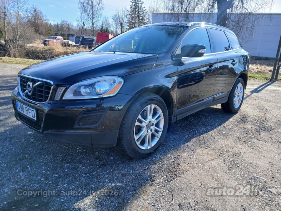 Black Volvo XC60 2013 in Tartu, with an engine capacity of 2.40 L and mileage of 325 thousand km for 8490 €, photo 1 on AUTOMOTO.COM.LV