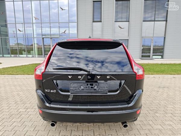 Black Volvo XC60 2013 in Siauliai, with an engine capacity of 3.20 L and mileage of 139 thousand km for 10500 €, photo 6 on AUTOMOTO.COM.LV