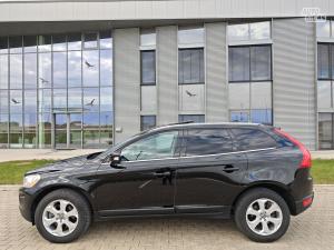 Black Volvo XC60 2013 in Siauliai, with an engine capacity of 3.20 L and mileage of 139 thousand km for 10500 €, photo 9 on AUTOMOTO.COM.LV