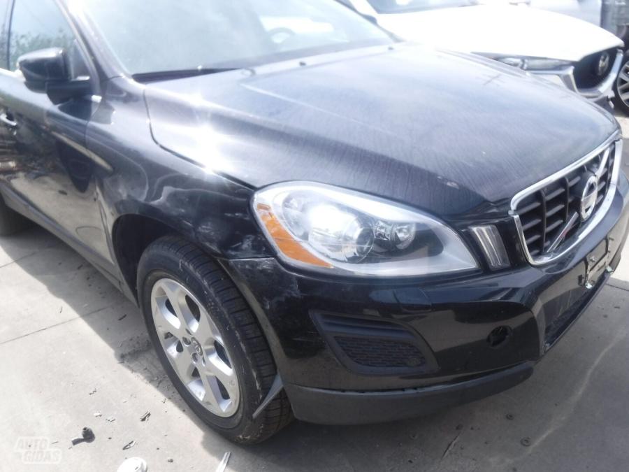 Black Volvo XC60 2013 in Siauliai, with an engine capacity of 3.20 L and mileage of 139 thousand km for 10500 €, photo 28 on AUTOMOTO.COM.LV