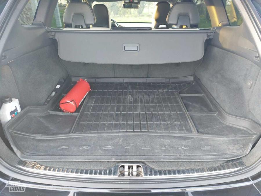 Black Volvo XC60 2013 in Jonava, with an engine capacity of 2.40 L and mileage of 254 thousand km for 13500 €, photo 16 on AUTOMOTO.COM.LV