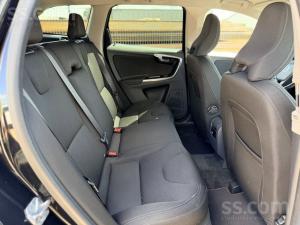 Melns Volvo XC60 2013 Rīga, ar dzinēja tilpumu 2.00 L un nobraukumu 183 tūkst. km par 11995 €, foto 19 vietnē AUTOMOTO.COM.LV