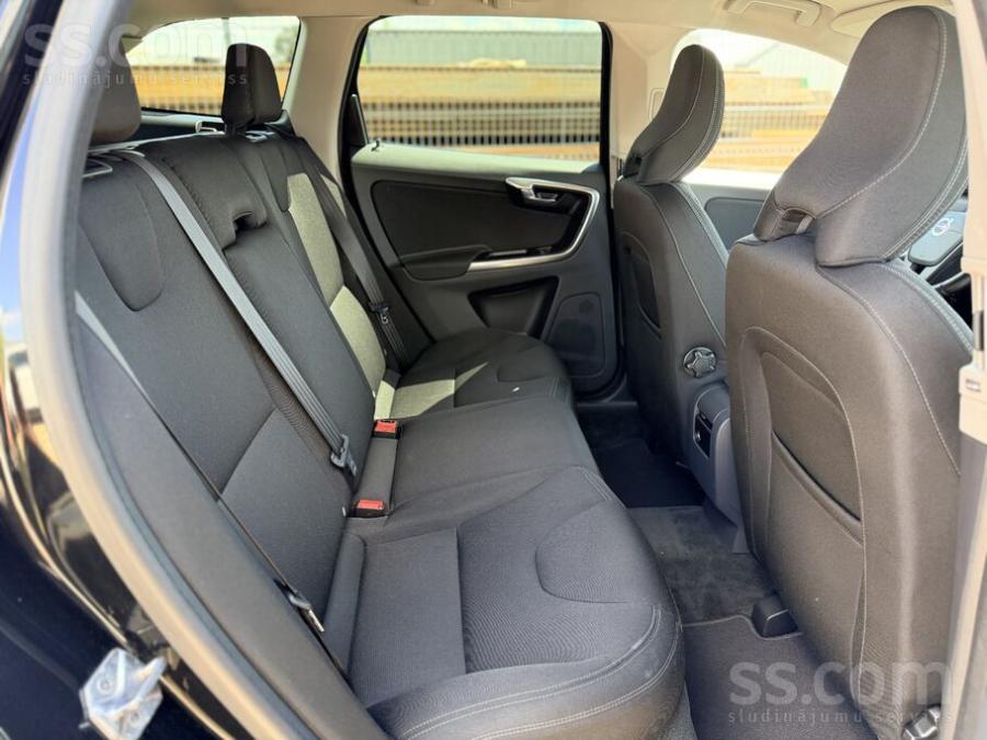 Melns Volvo XC60 2013 Rīga, ar dzinēja tilpumu 2.00 L un nobraukumu 183 tūkst. km par 11995 €, foto 19 vietnē AUTOMOTO.COM.LV