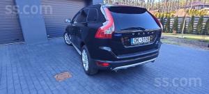 Black Volvo XC60 2013 in Riga, with an engine capacity of 2.40 L and mileage of 285 thousand km for 8500 €, photo 4 on AUTOMOTO.COM.LV